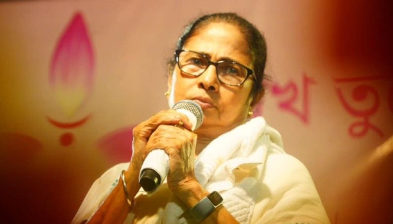 राष्ट्रपति मुर्मू पर अभद्र टिप्पणी करने वाले मंत्री के बयान पर ममता बनर्जी ने मांगी माफी पढ़ें
