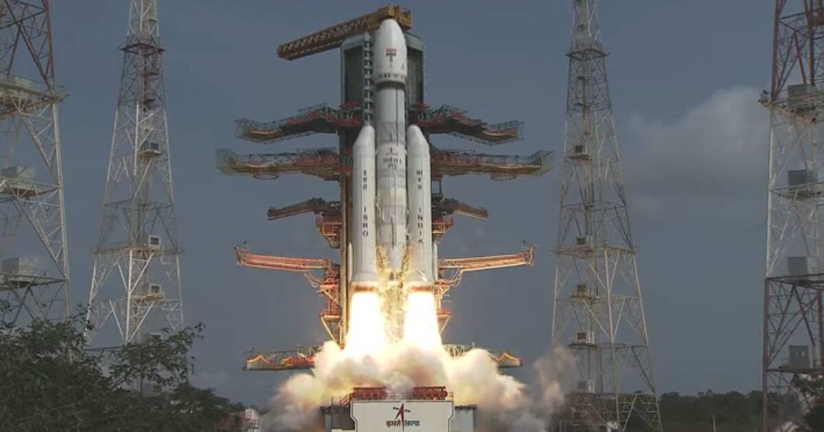 अंतरिक्ष में ISRO की एक और छलांग, एक साथ भेजे 36 विदेशी सैटेलाइट, ली ... अंतरिक्ष में ISRO की एक और छलांग, एक साथ भेजे 36 विदेशी सैटेलाइट, ली ...